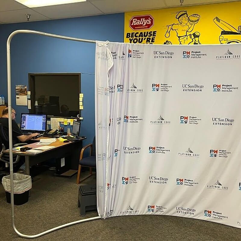 Step And Repeat - Curved - Custom Made Trade Show Booths